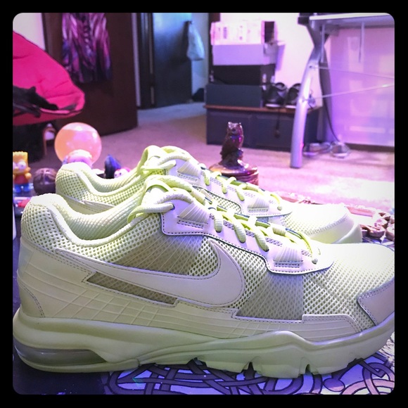 Shoes | 210 Nike Zoom Trainer Volt Size 11 | Poshmark